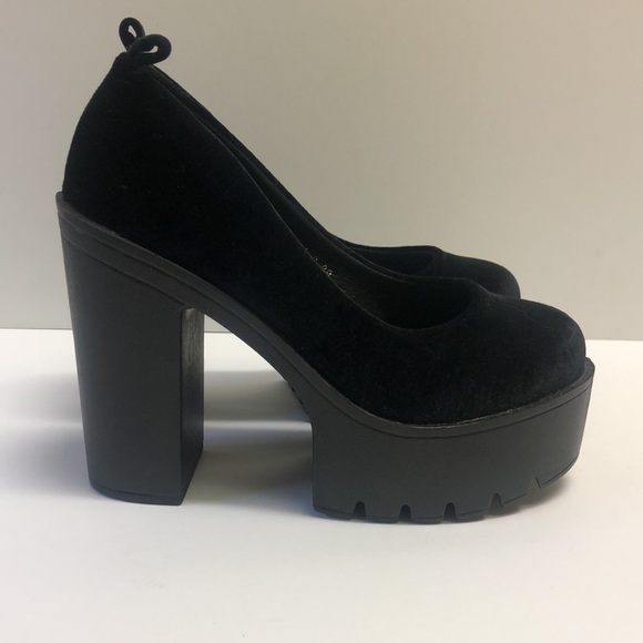 MDE | Shoes | Mde Velour Black Platform Chunky Heels | Poshmark